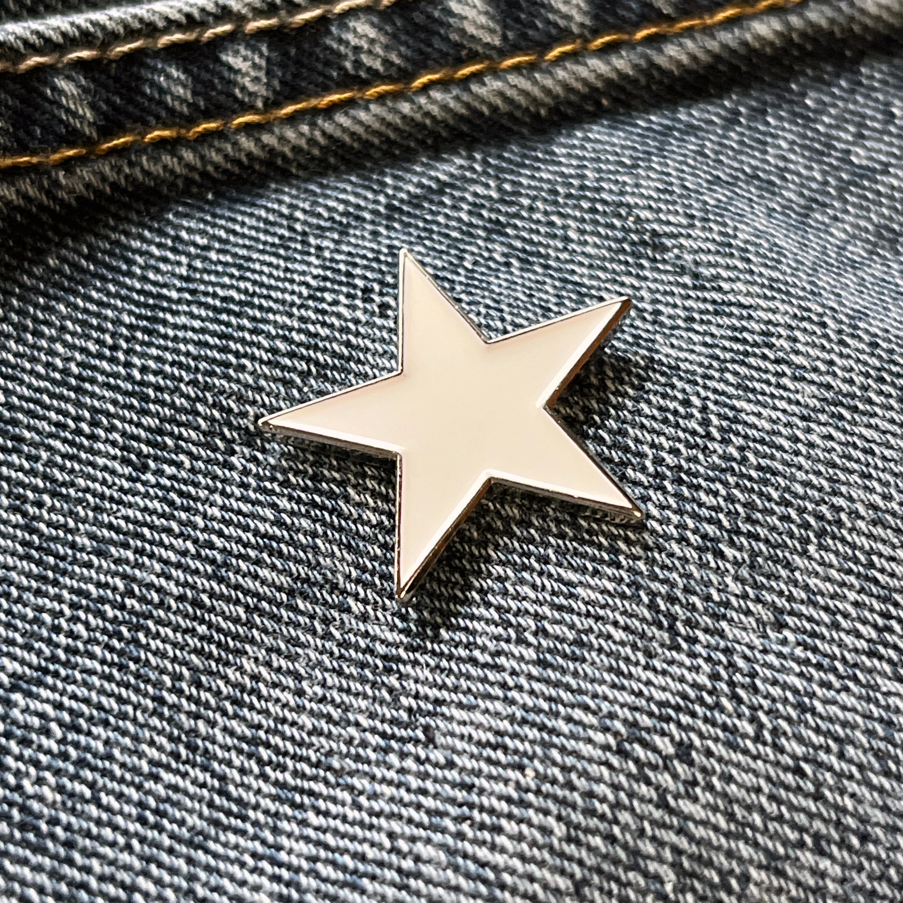 Metal & Enamel White Star Pin Badge with Secure Locking Back – PATCHERS