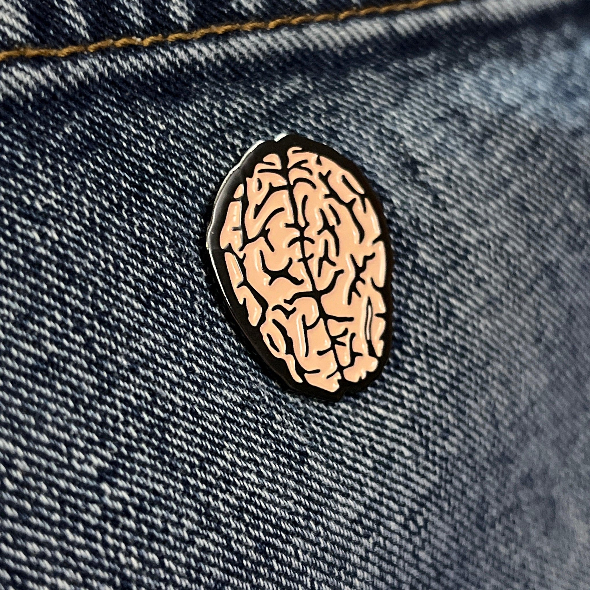 High Quality Metal & Enamel Brain Pin Badge with Secure Locking Back ...