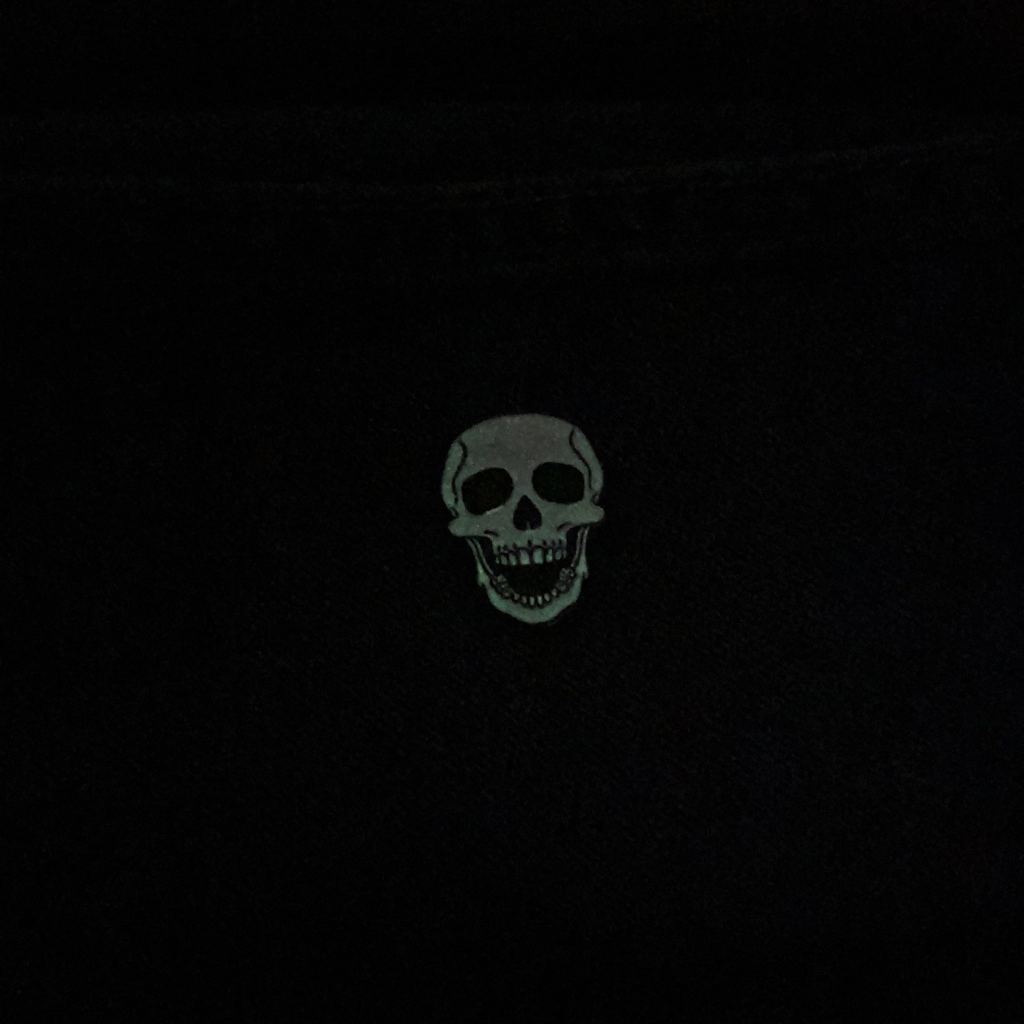 Metal & Enamel Glow in the Dark Skull Pin Badge with Locking Back ...