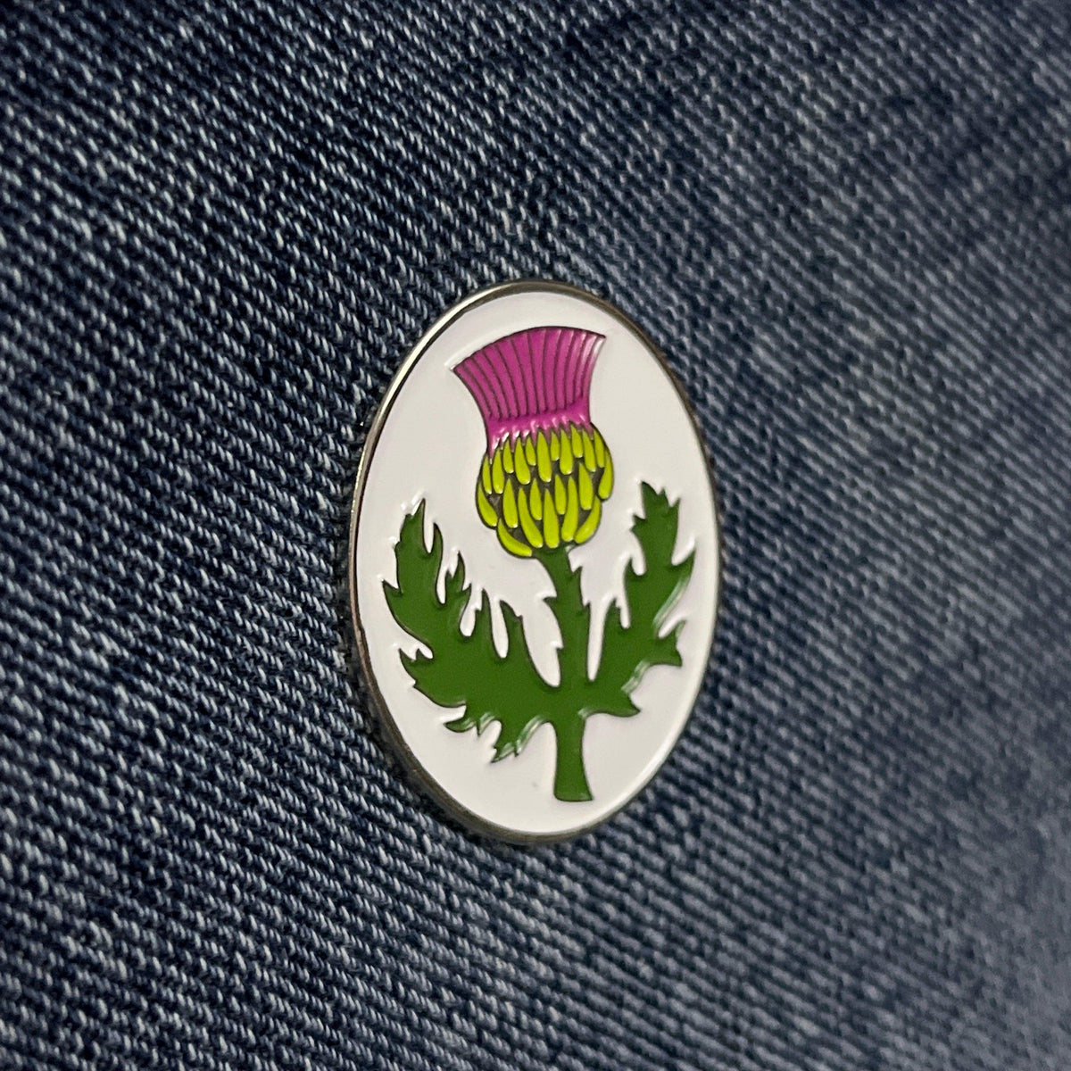 Metal & Enamel Scottish Thistle Pin Badge with Secure Locking Back ...